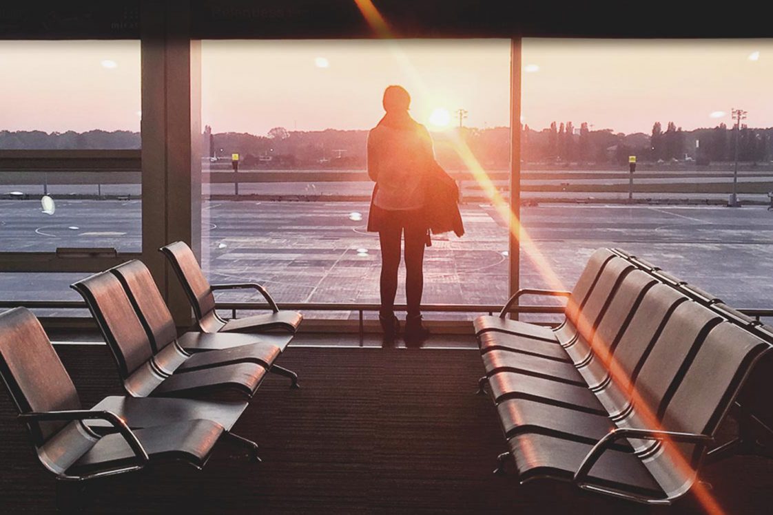 Cómo vestirte para viajar en avión cómoda y guapa - Tips Para Tu Viaje